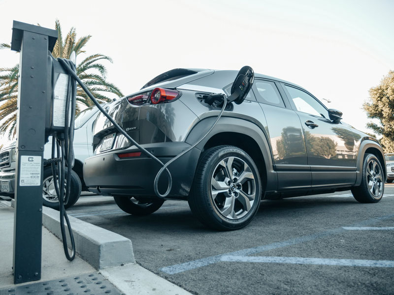 Canada’s Electric Vehicle Push: Higher Costs Now, Bigger Savings Later ...